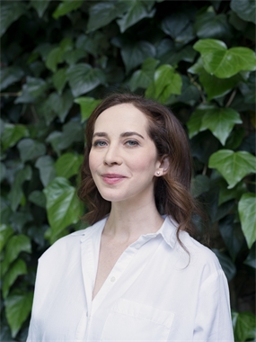 Bess Kalb | Hachette UK